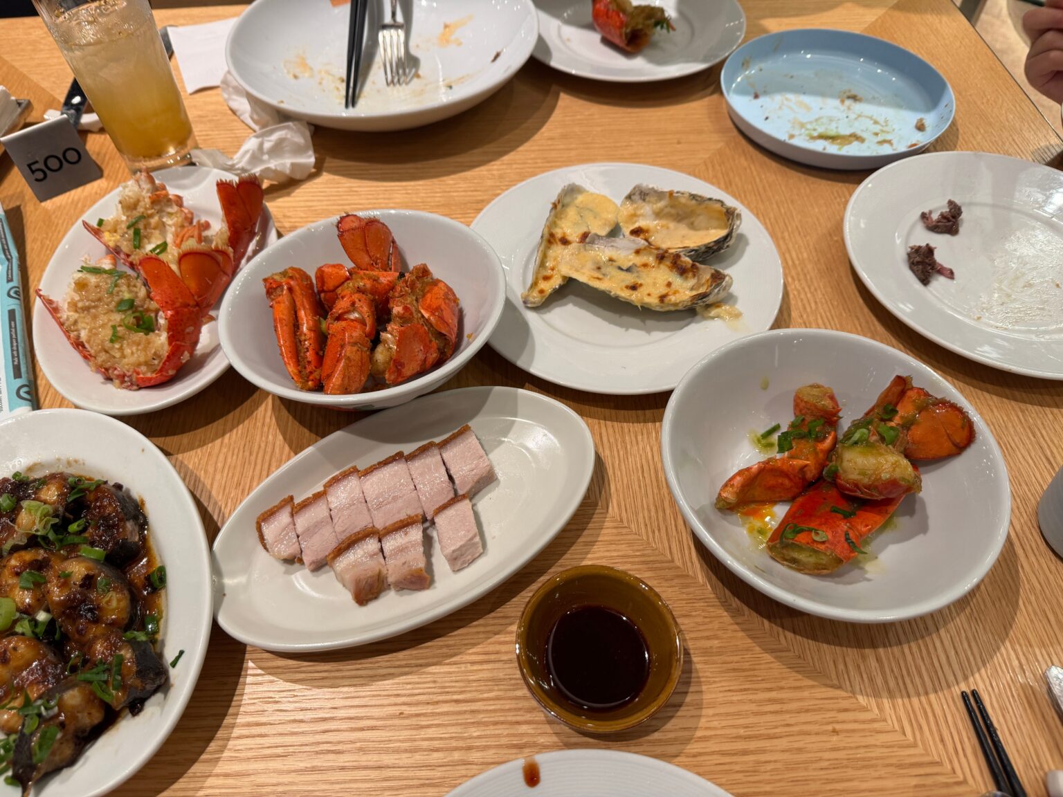 マカオ「mezza9」で五感を満たす美食体験！無限ロブスターとシェフとの対話が織りなす至福のディナー | The Forward